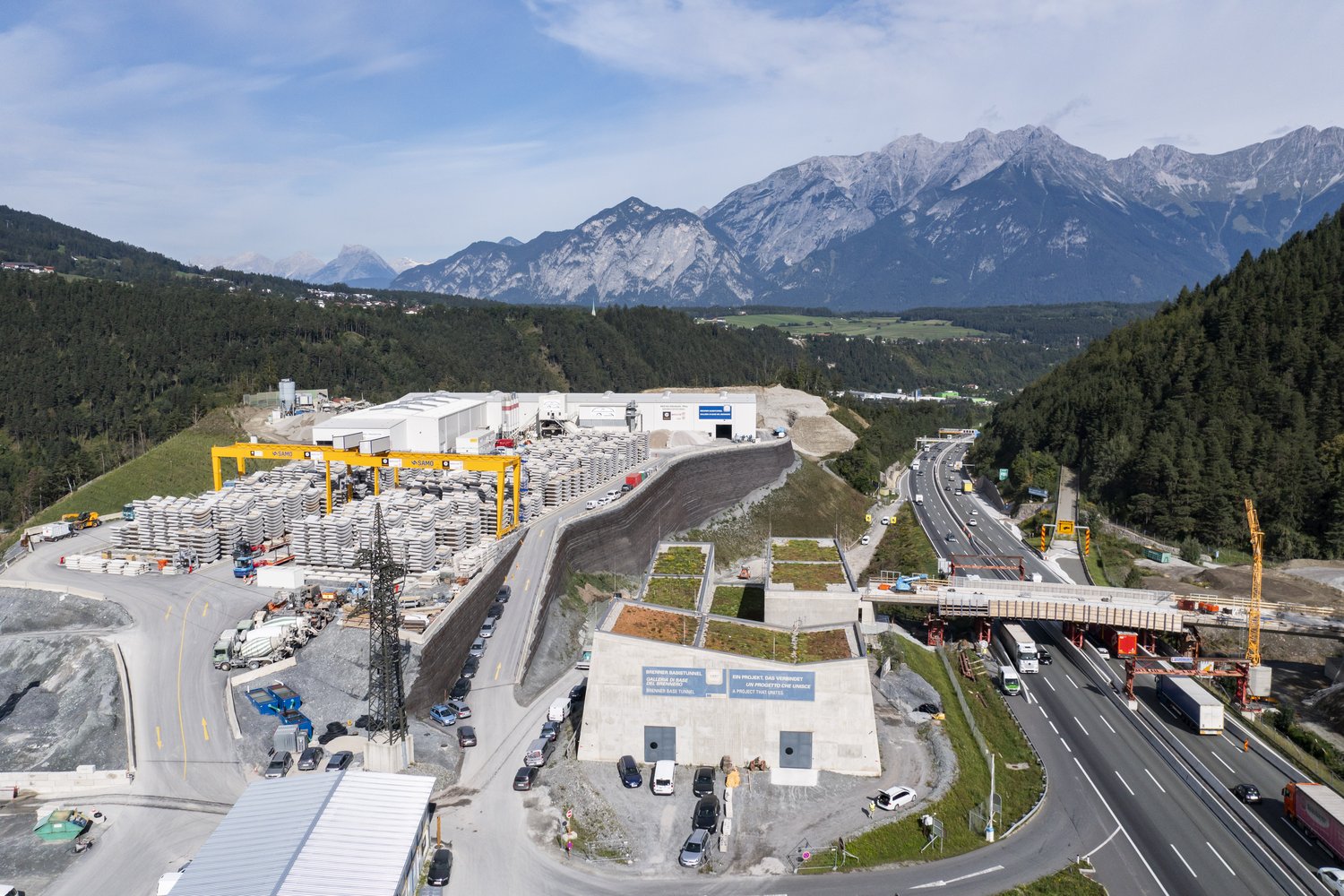 The roof of the electrical substation at the H41 Sill-Pfons site: it’s ...